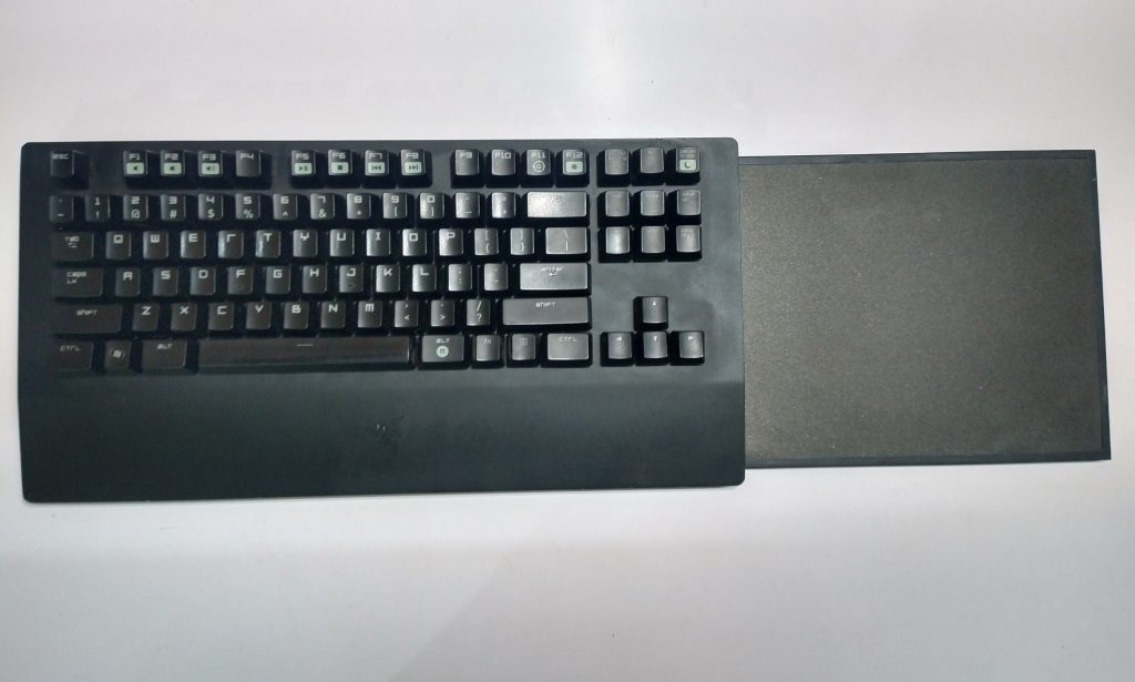 Razer Turret Wireless RGB Mechanical Gaming Keyboard For Xbox One/PC ...