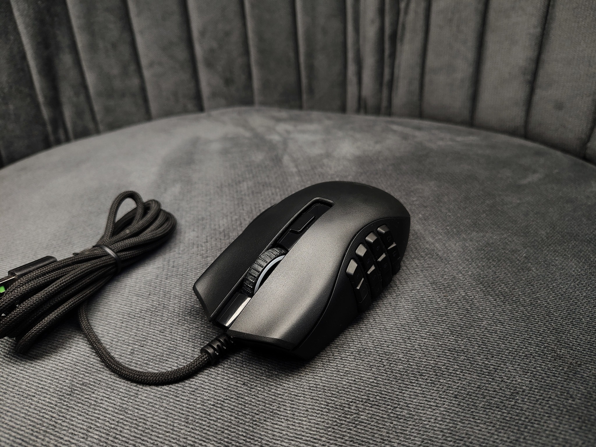 Razer Naga X Wired MMO Rgb Gaming Mouse – Pak Gaming Store