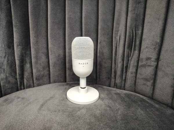 Razer Seiren V3 Mini USB Condenser Microphone (White) – Pak Gaming Store
